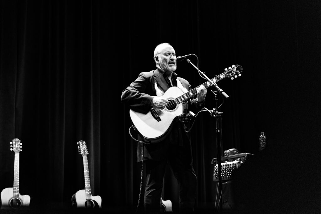 LIVE REVEW + PHOTOS: Colin Hay in Medford, MA (11.06.25) – New England ...